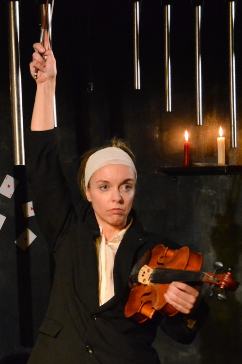 Divadlo D21 – ROZHOVORY ZE ZAVŘENÉHO DIVADLA - STELA CHMELOVÁ